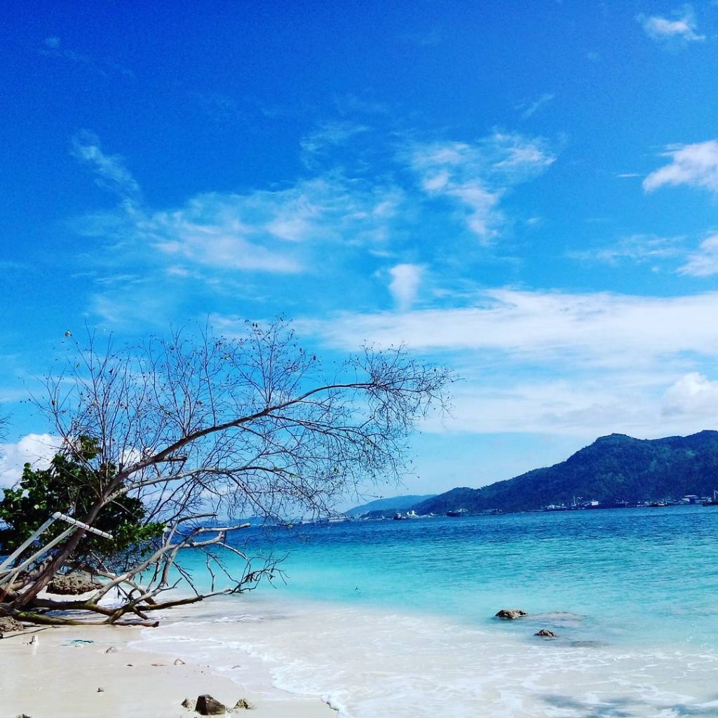 7 Pantai Lampung yang Keindahannya Menyamai Bali