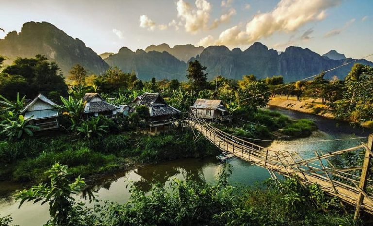 20 Tempat Wisata di Laos yang Wajib Dikunjungi 2019 | Pergi.com